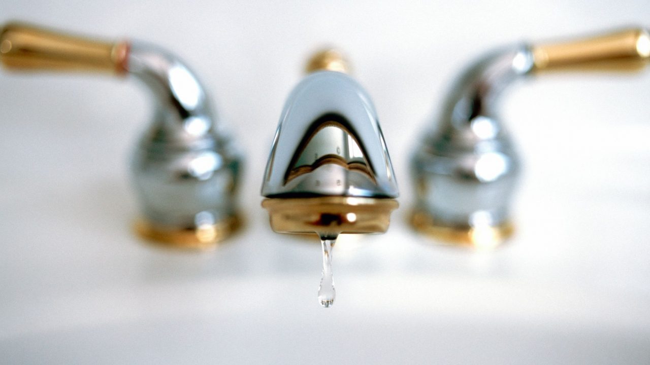 CHANGING THE RUBBER SEAL OF A FAUCET - How To Change The Water Faucet ...